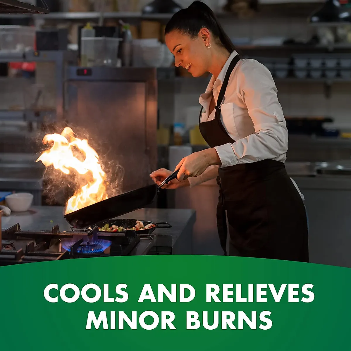 Bactine MAX Dry Spray for Pain Relief with 4% Lidocaine - Numbing Lidocaine Spray with Cooling First Aid - Pain + Itch Relief For Minor Cuts & Scrapes, Burns, Bug Bites, Sunburns & Postpartum Care - 4