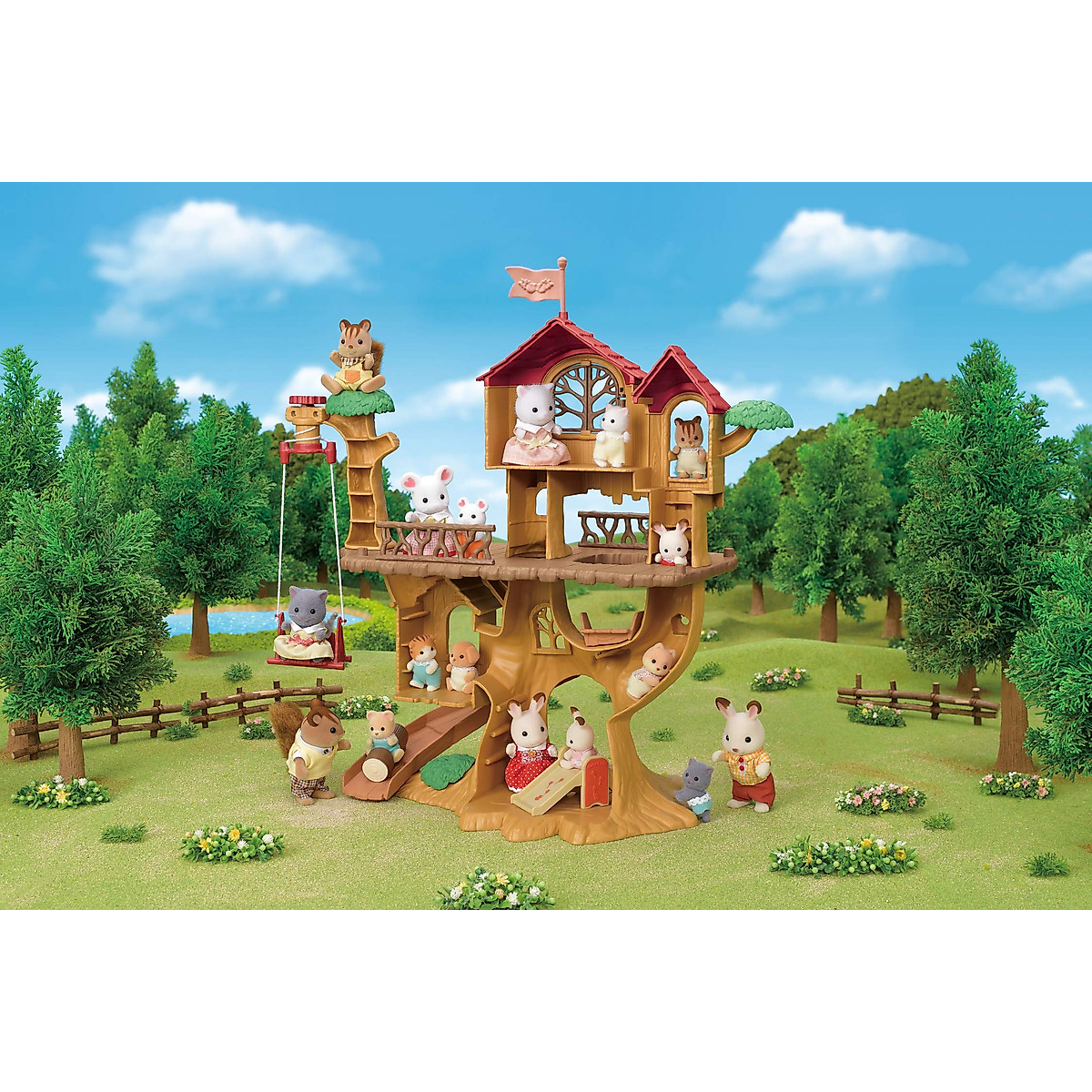 Calico Critters Adventure Treehouse Gift Set, Collectible Dollhouse, Figure and Accessories