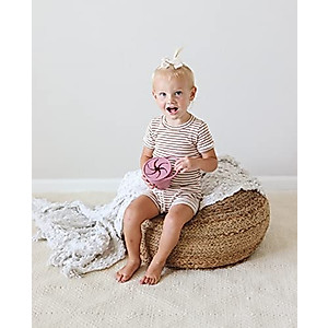 otterlove Collapsable Silicone Snack Container with Attachable Cover | 100% Pure LFGB Platinum Silicone with No Fillers | Snack Cup (2 Pack - Woodchuck & Very Peri)