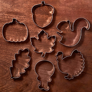 LILIAO Fall Thanksgiving Cookie Cutter Set, 7 Piece, Pumpkin, Turkey, Maple Leaf, Oak Leaf, Turkey Leg, Squirrel and Acorn Biscuit Cutters, Stainless Steel