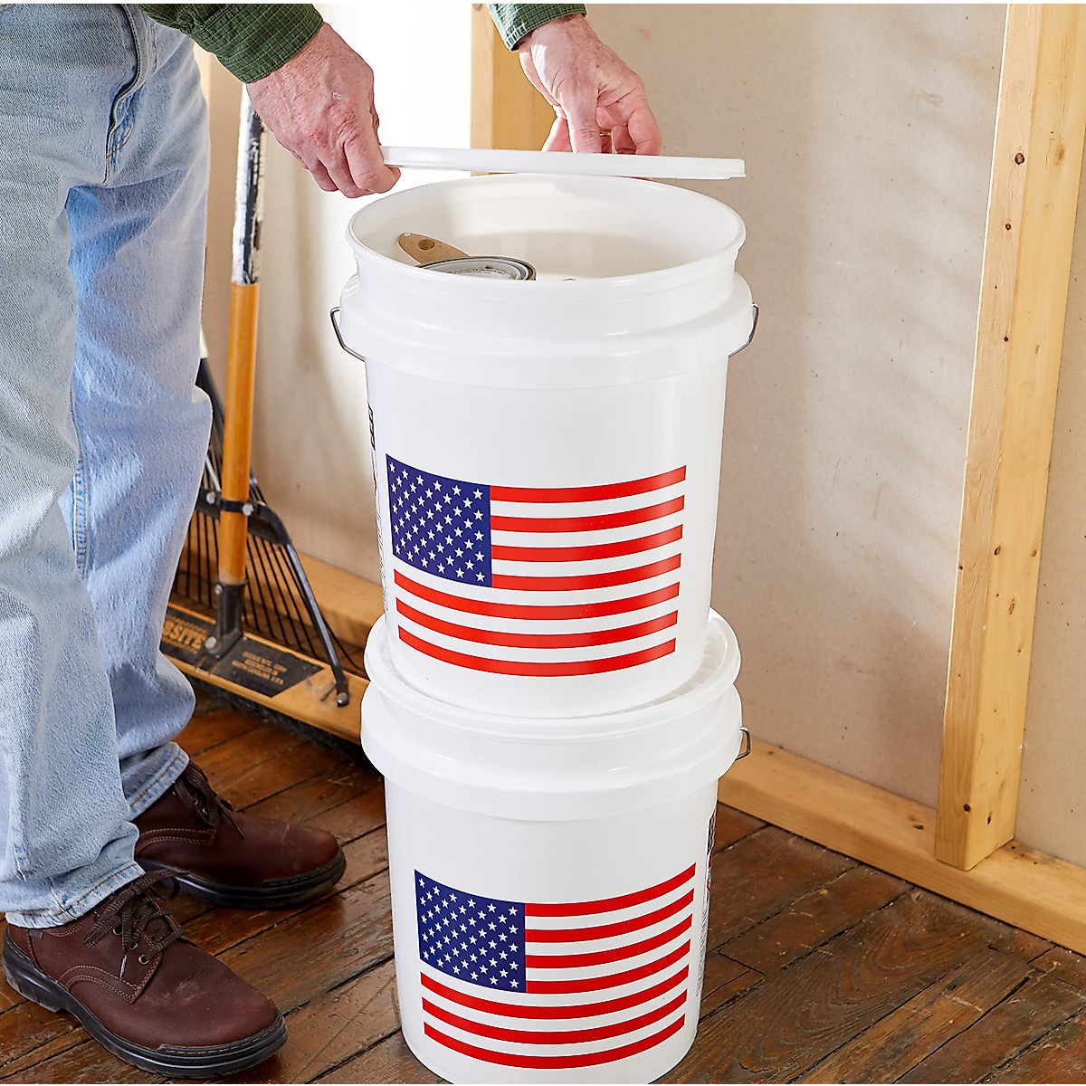 United Solutions 5 Gallon Bucket, Heavy Duty Plastic Bucket, Comfortable Handle, Perfect for on The Job, Home Improvement, or Household Cleaning, White with USA Flag, Pack of 2