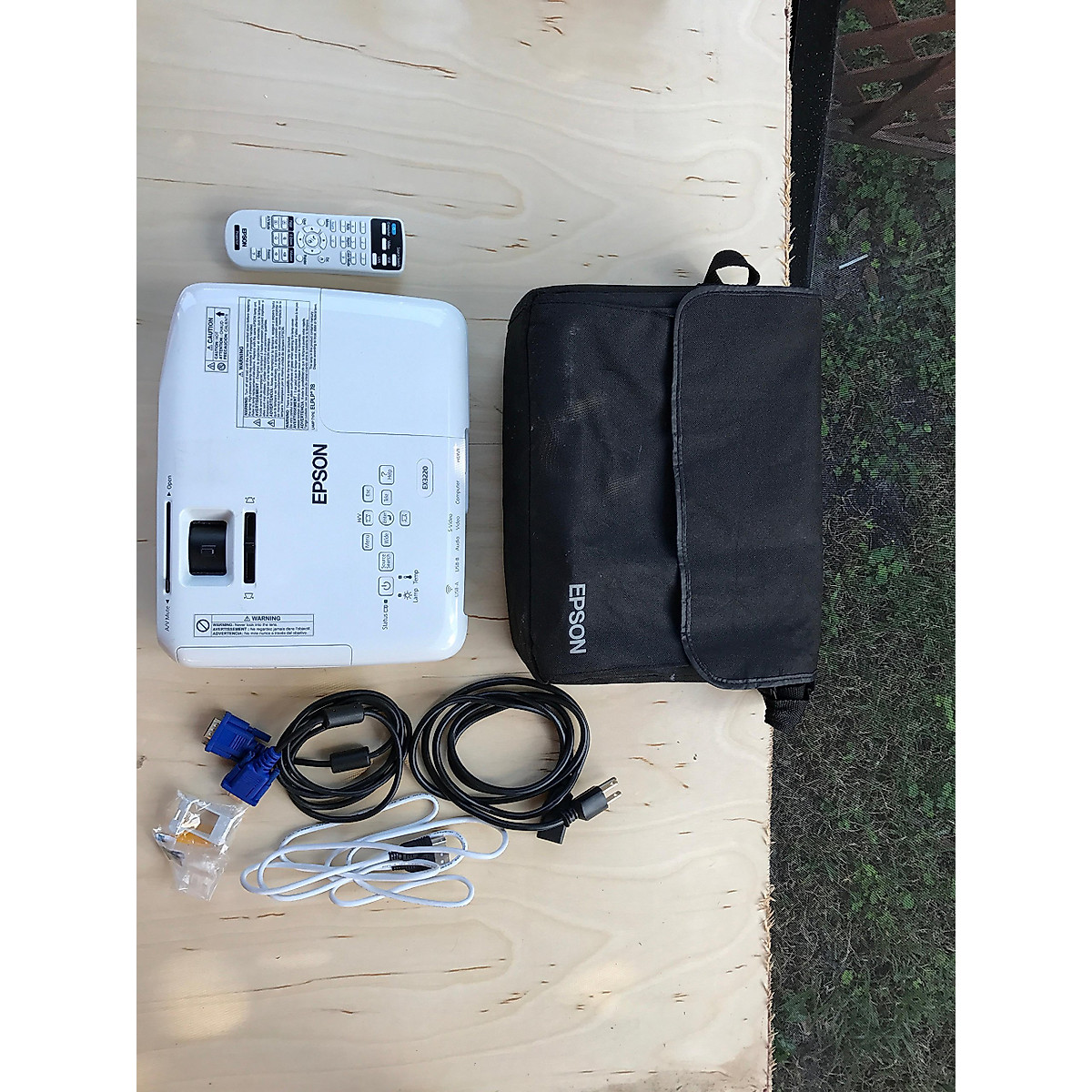 Epson EX3220, SVGA, 3000 Lumens Color Brightness (color light output), 3000 Lumens White Brightness, 3LCD Projector