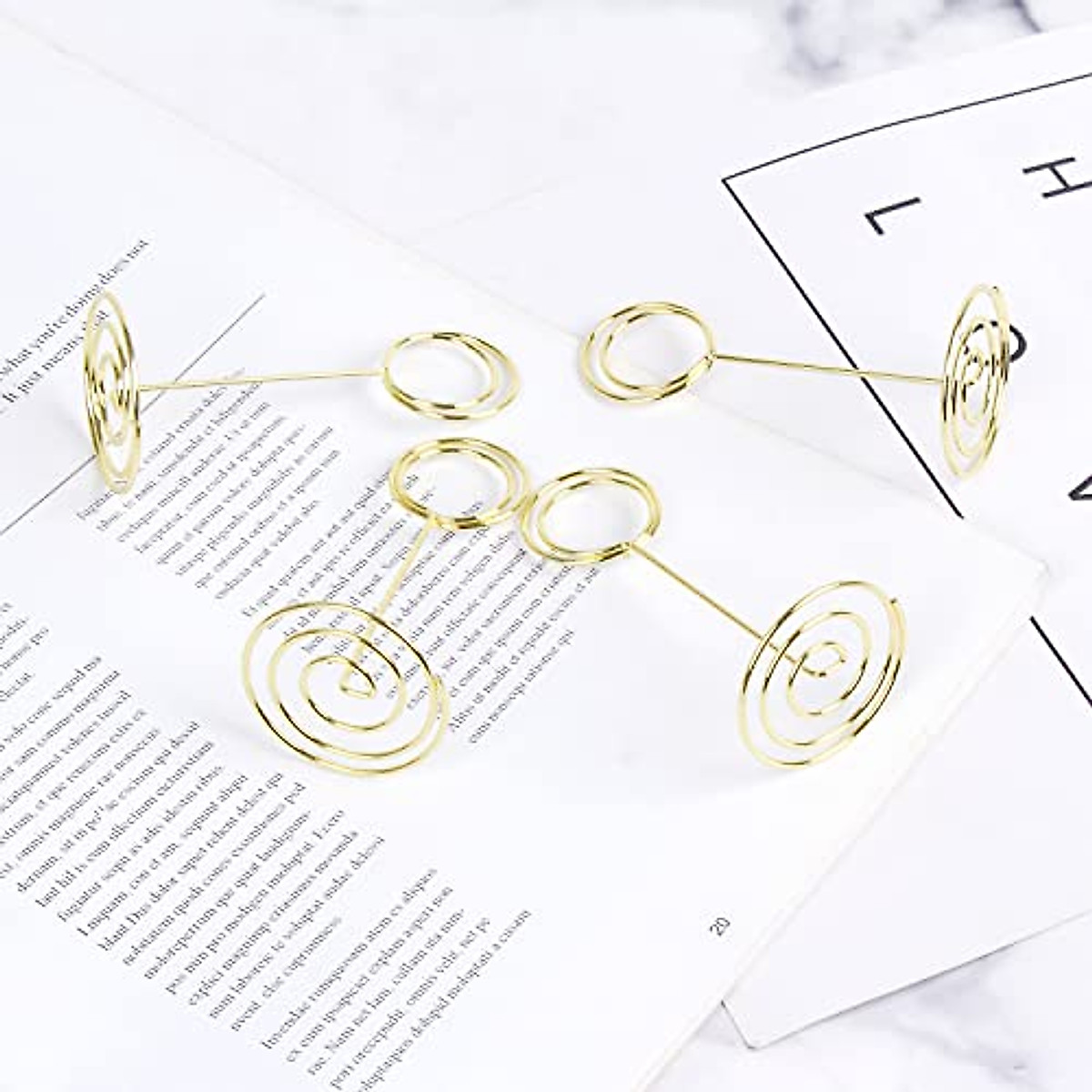 KIMOBER 24PCS Table Number Holders, Round Place Card Holder,Tabletop Memo Note Stand Picture Photo Picks Card Clips for Wedding Birthday Party(Gold)