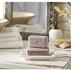 Pre de Provence Artisanal Soap Bar, Enriched with Organic Shea Butter, Natural French Skincare, Quad Milled for Rich Smooth Lather, Lavender, 8.8 Ounce