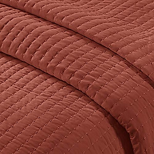 Madison Park Keaton Quilt Set-Casual Channel Stitching Design All Season, Lightweight Coverlet Bedspread Bedding, Shams, Full/Queen(90"x90"), Stripe Spice 3 Piece