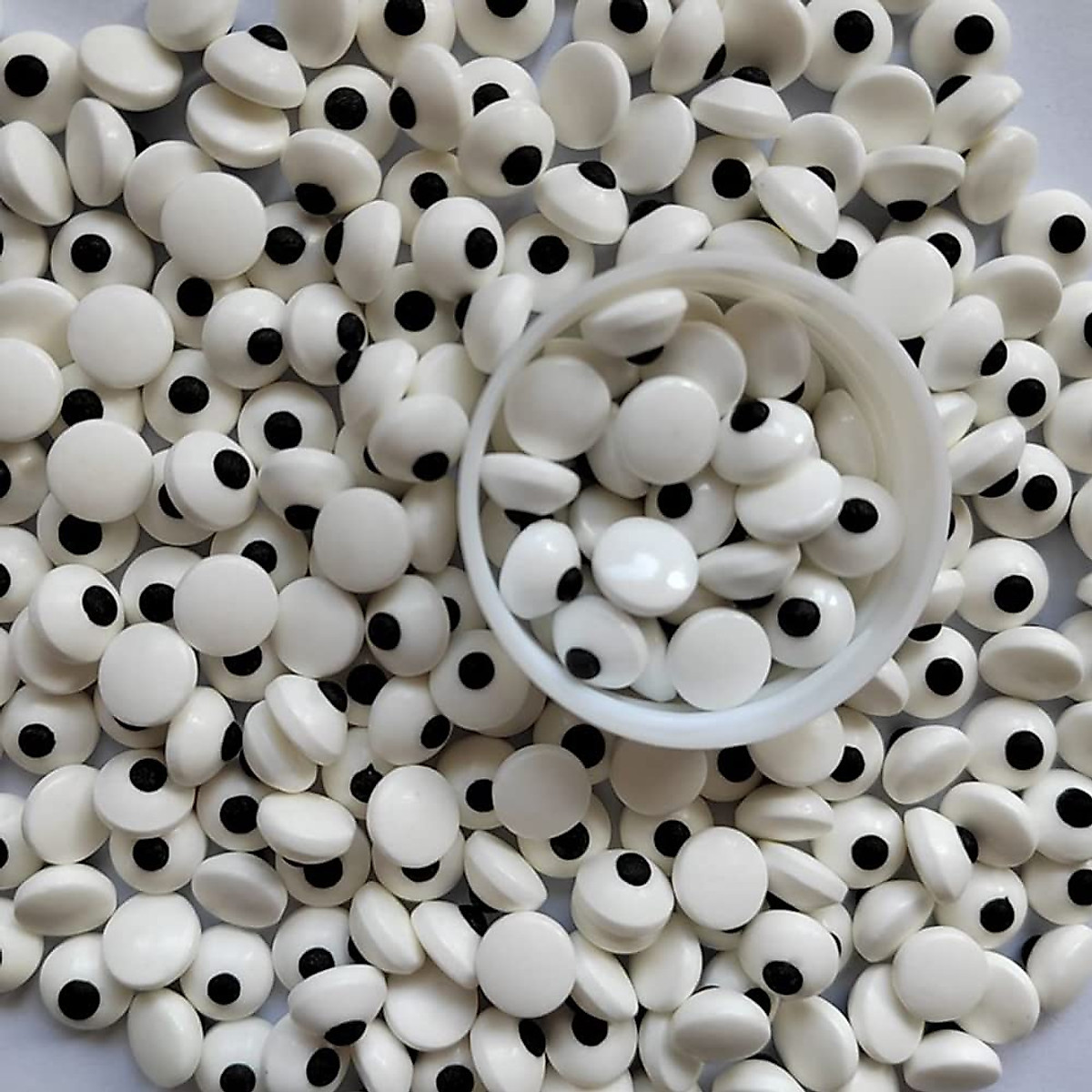 Eastron Edible Small Candy Eyeballs Eyes Cake Cupcake Toppers Cookie Decorations Dessert Sprinkles for Halloween Christmas Birthday Party Supplies 2.75 Ounce