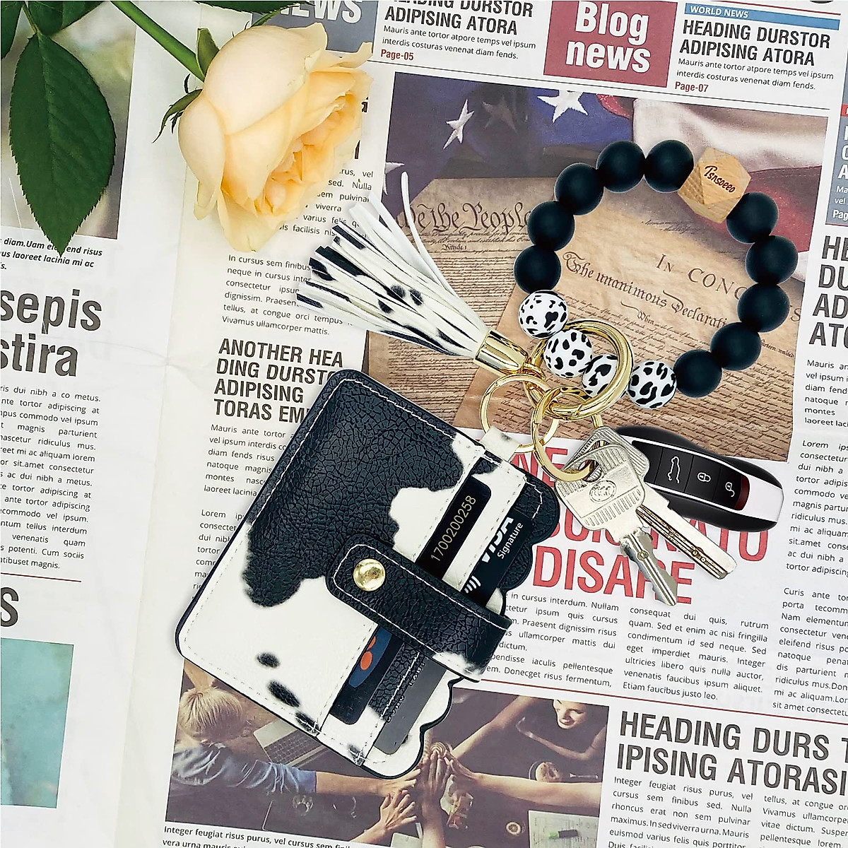 TSNSOEEO Wristlet Keychain Bracelet Wallet, Key Ring Silicone Bead Bangle, Tassel Card Pocket Key Chains for Woman