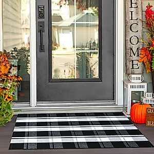 Ompaa Black and White Indoor Outdoor Rugs, 27.5x43 Inch Hand-Woven Cotton Buffalo Plaid Checkered Rug, Anti-Skid Layered Doormats, Machine Washable Front Porch Door Mats for Farmhouse Entryway Patio