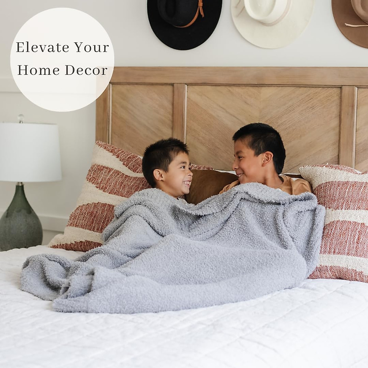 SARANONI Super SoftOversized Home Decorative Extra Large Bamboni 60" x 80" Home Throw Blanket, (Gray)