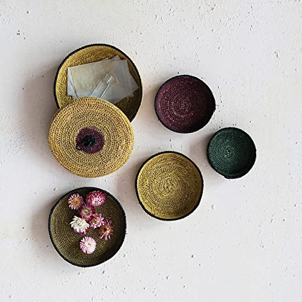 Creative Co-Op Global Round Seagrass Tray Loop, Set of 5 Sizes, Multicolor Basket, Natural