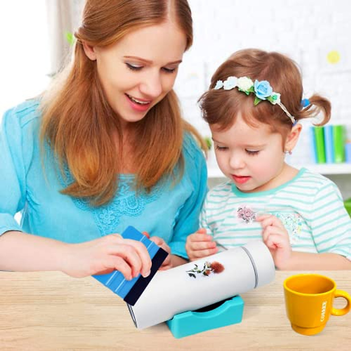 Mity rain Cup Cradle for Tumblers, Sturdy Tumbler Cradle with Felt Squeegee Use to Apply Vinly Decal - Keep Tumblers/Coffee Cups/Glass Cans in Place, Silicone Anti-Slip Tumbler Holder for Crafting