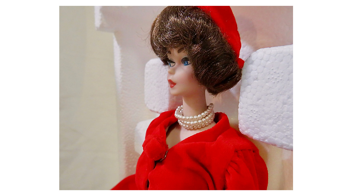 Silken Flame Barbie Porcelain – Collectible Treasure