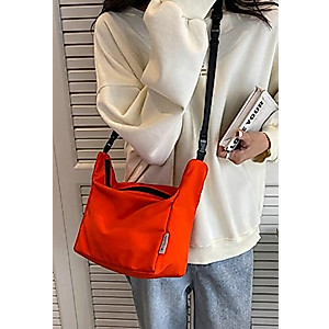 Hobo Bag Women Chic Tote Bag Stylish Nylon Shoulder Bag Students Fashion Messenger Bag
