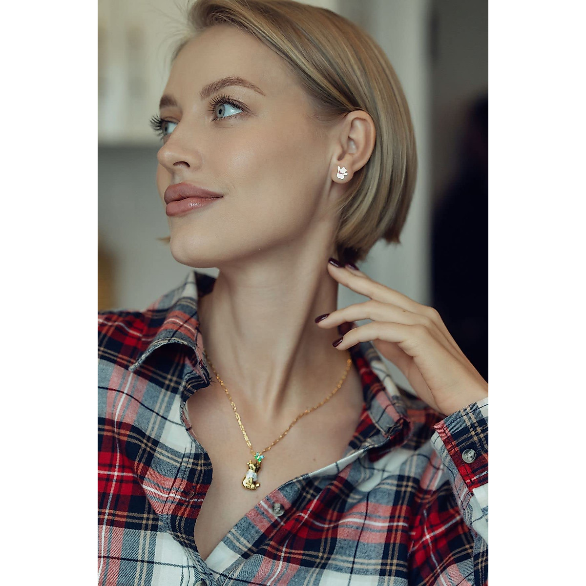 Disney Winnie the Pooh Pendant Necklace Paper Clip Chain 18-Inch - Flash Plated Necklace with Butterfly and Pooh Pendant - Winnie the Pooh Jewelry