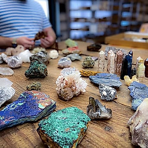 Crystal Variety Subscription Box - Crystal Meditation - Crystal Decorations - Crystal Gifts - Crystal Collectors - Healing Crystals