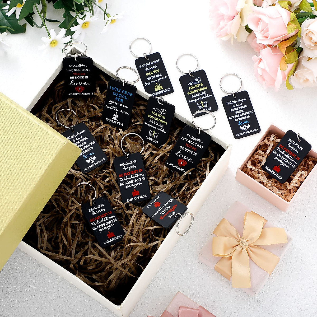 Rtteri 28 Pieces Christian Keychains Bulk Religious Keychain Bible Verse Keychain Scripture Quote Inspirational Key Chains Jesus Keyrings Motivational Christian Gifts for Women Men Friends