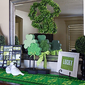 ARTSHOWING St. Patrick's Day Table Runner, Decorative Cotton Linen Tablerunners for Holiday Home Decoration Birthday Parties Family Dinners 13x70inch, Green Lattice Lucky Shamrock Clover