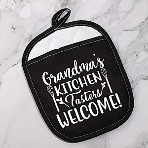 Best Grandma Gift Grandma Pot Holders Grandma's Kitchen Tasters Welcome Potholders (Grandma's Kitchen)