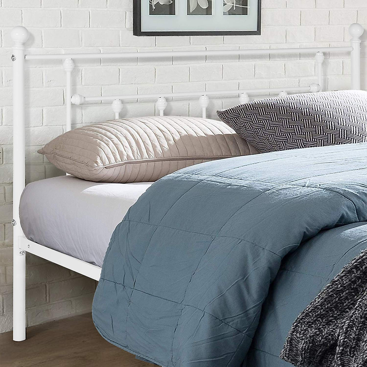 VECELO Full Size Metal Platform Bed Frame with Headboard and Footboard, Heavy Duty Slat Support/No Box Spring Needed Mattress Foundation/Underbed Storage Space, Victorian Style