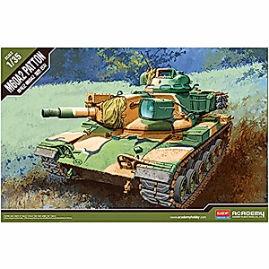 Academy M60A2 Patton Model Kit