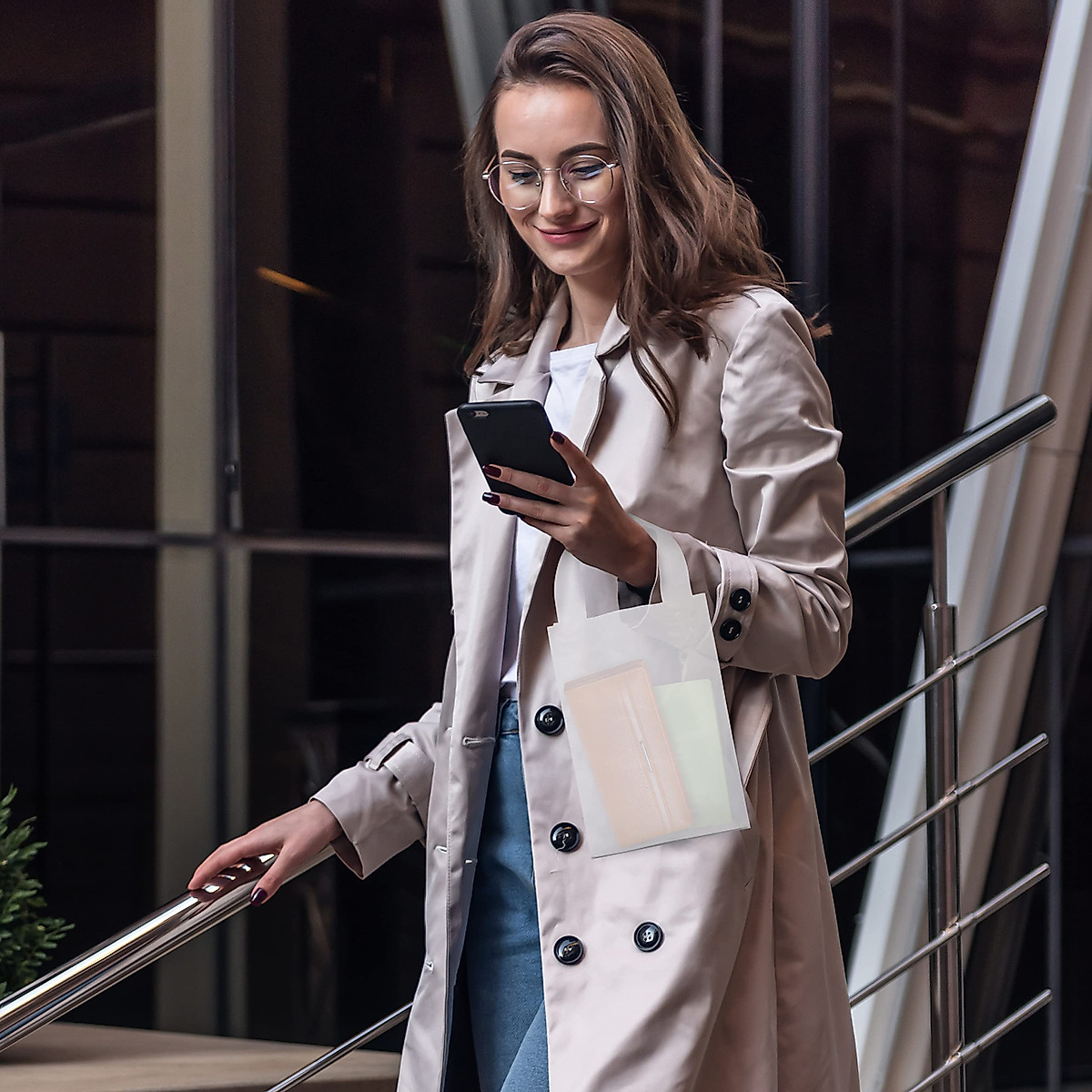 Prime Line Packaging Clear Gift Bags with Handles, Frosted Plastic Shopping Tote for Girls, Small Business, Boutiques, Retail, Bulk, 6x3x9 100 Pack