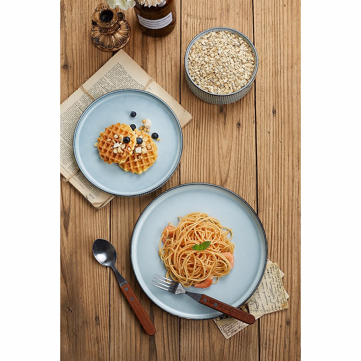 Famiware Star Dinnerware Sets, Plates and Bowls Set For 4, 12 Piece Dish Set, Smoky Blue