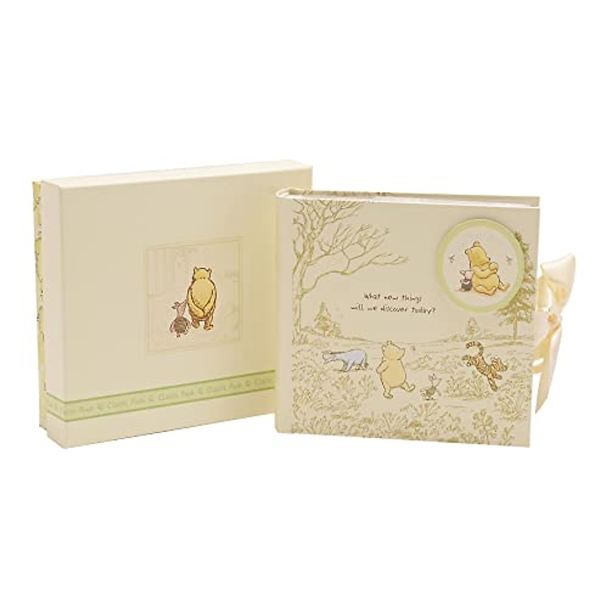 Happy Homewares Winnie The Pooh Album with Images of Pooh, Piglet, Tigger and Eeyore - Officially Licensed