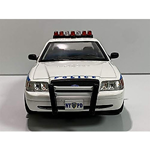 Greenlight 85513 Hot Pursuit - 2011 Ford Crown Victoria Police New York City Police Dept (NYPD) 1/24 Scale