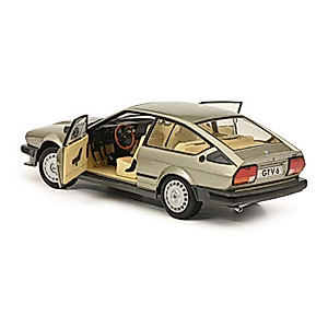 Solido 421185760 Alfa Romeo GTV6 1984 Model Car Die-Cast Zinc Silver