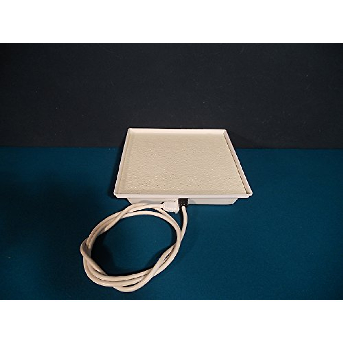 SWEETER HEATER Infrared Heater for Chicks & Pets, Side Mount 11x11, 32 Watt