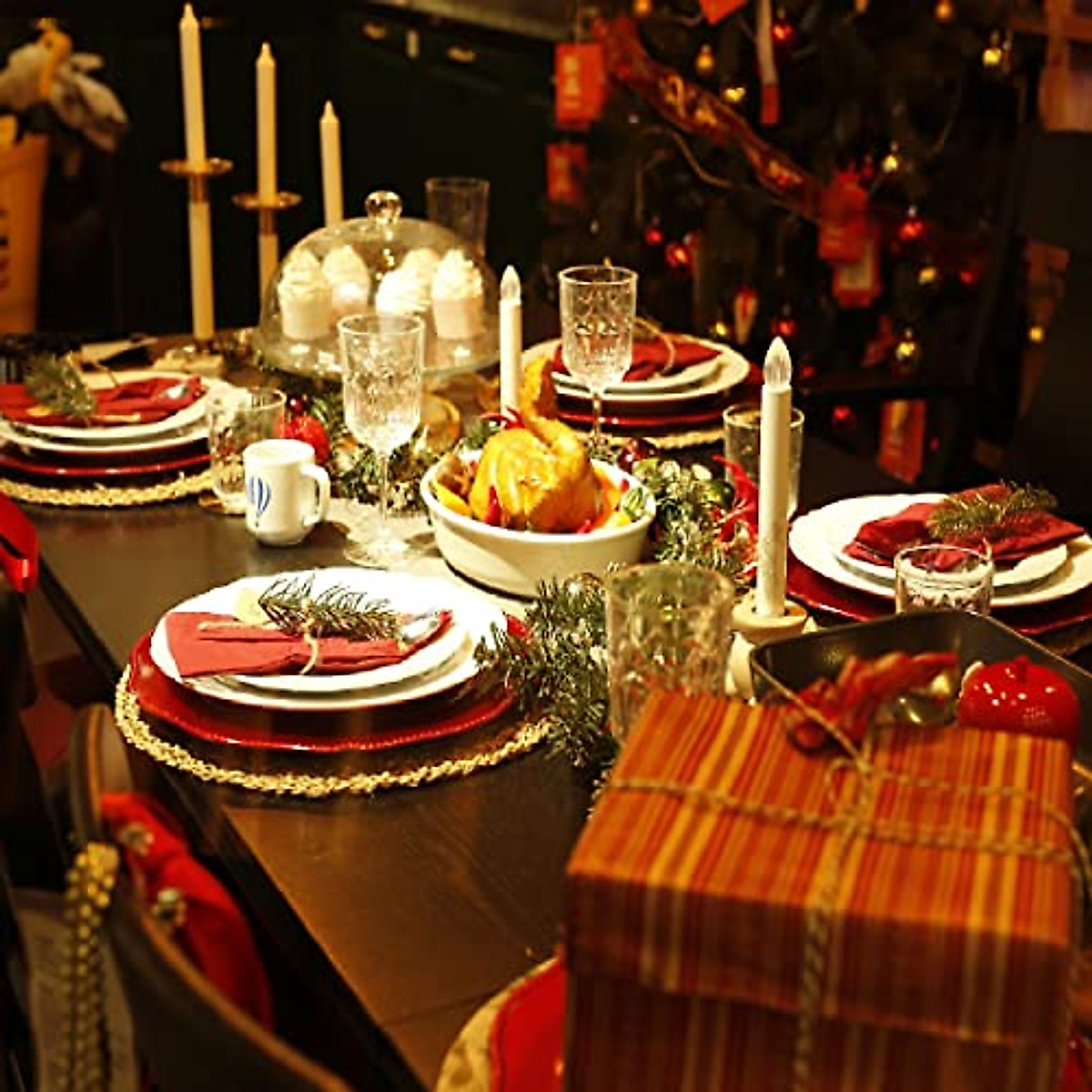 Umisriro Hot Red scalloped charger plates with beaded rim,13 inch plastic dinner chargers for wedding and party table settings, Glossy Finish (set of 6)