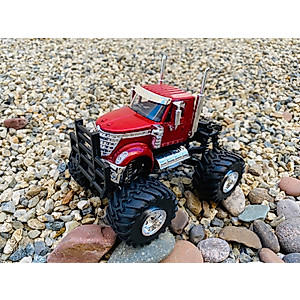 1:43 Scale International Lonestar Monster Truck W/ Suspension