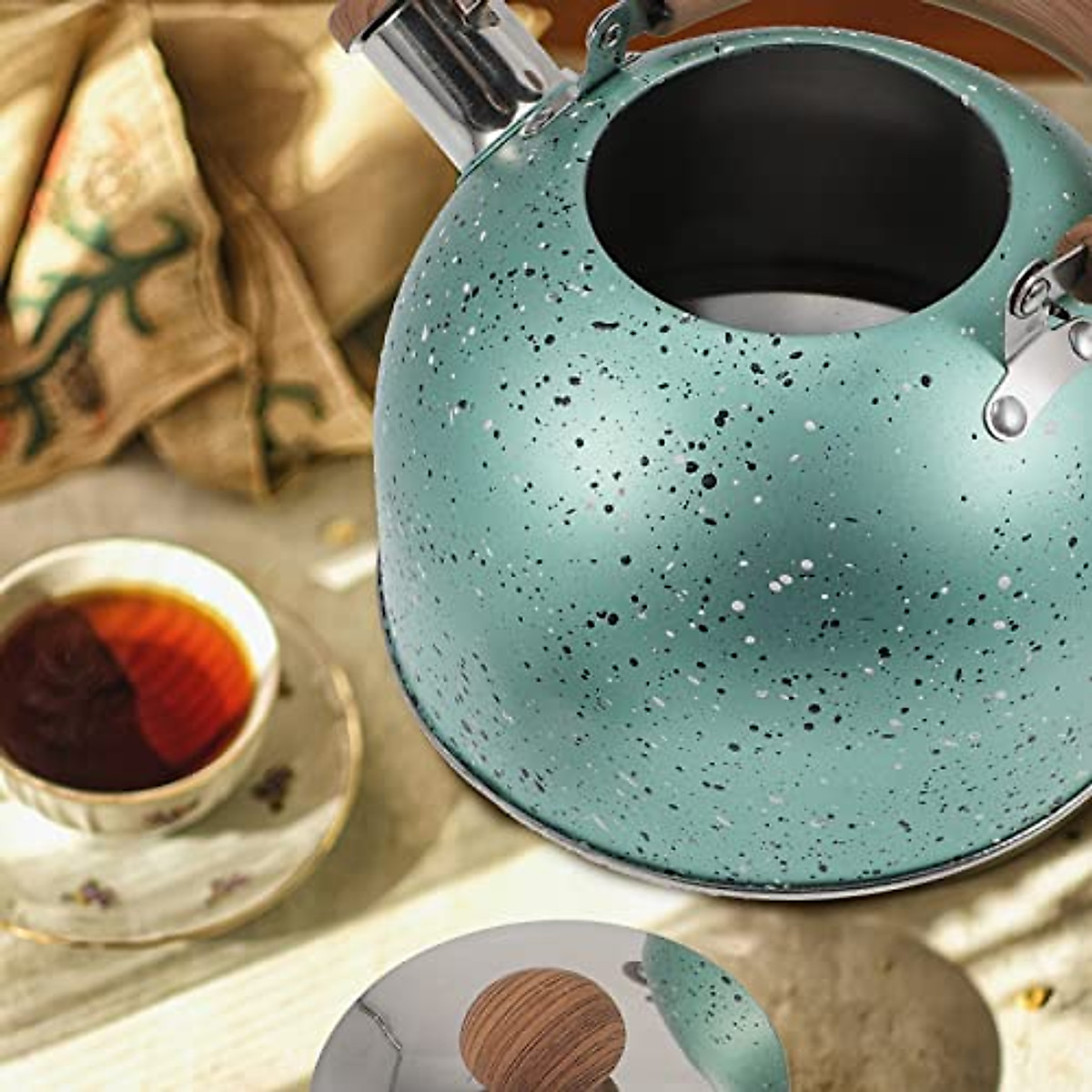 Hemoton Stovetop Tea Kettle Stainless Steel Whistling Teapot Water Kettle Stove Coffee Kettle with Cool Grip Ergonomic Handle for Boiling Water 2L Green