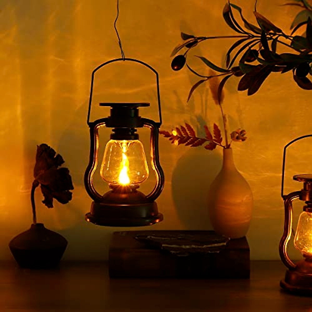 Solar Lantern Outdoor Hanging Solar Lights Dancing Flame Christmas Decor Vintage Led Waterproof Camping Lamps Landscape Decor for Table Patio Garden Yard Pathway Porch (Copper)