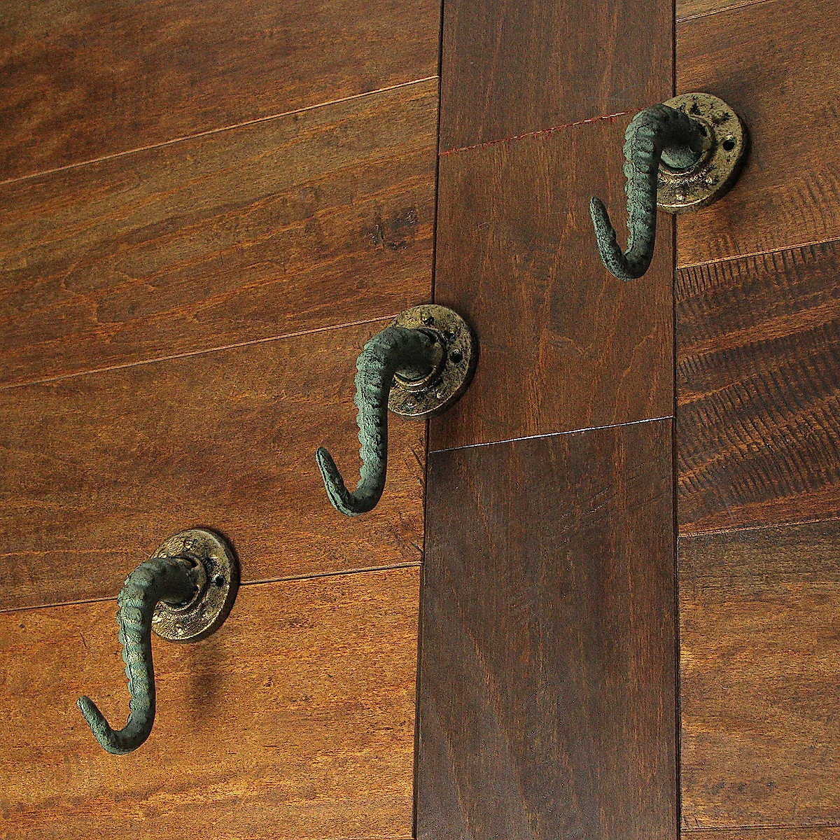 Zeckos Set of 3 Verdigris Bronze Cast Iron Octopus Tentacle Wall Hooks: Nautical Key Hangers, 4.5 Inches High - Easy to Install - Enhance Your Decor with Coastal Charm