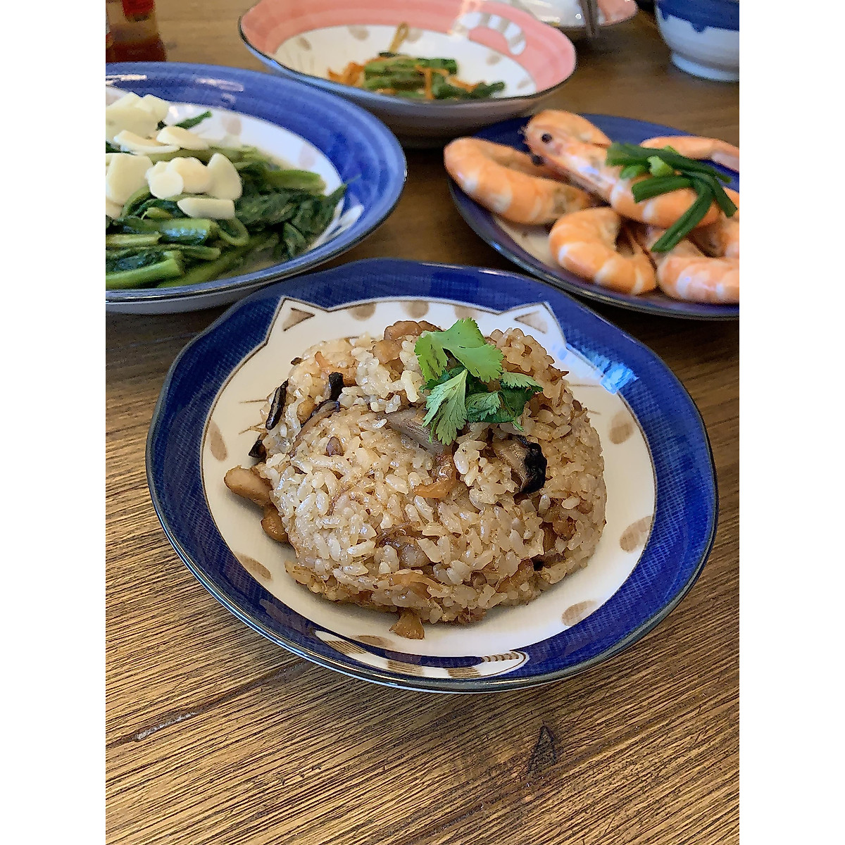 JapanBargain 2563, Japanese Porcelain Coupe Bowl Soup Bowl Cereal Bowl Salad Bowl, Blue Color Maneki Neko Smiling Lucky Cat Pattern, Made in Japan, 8.5-inch Diameter