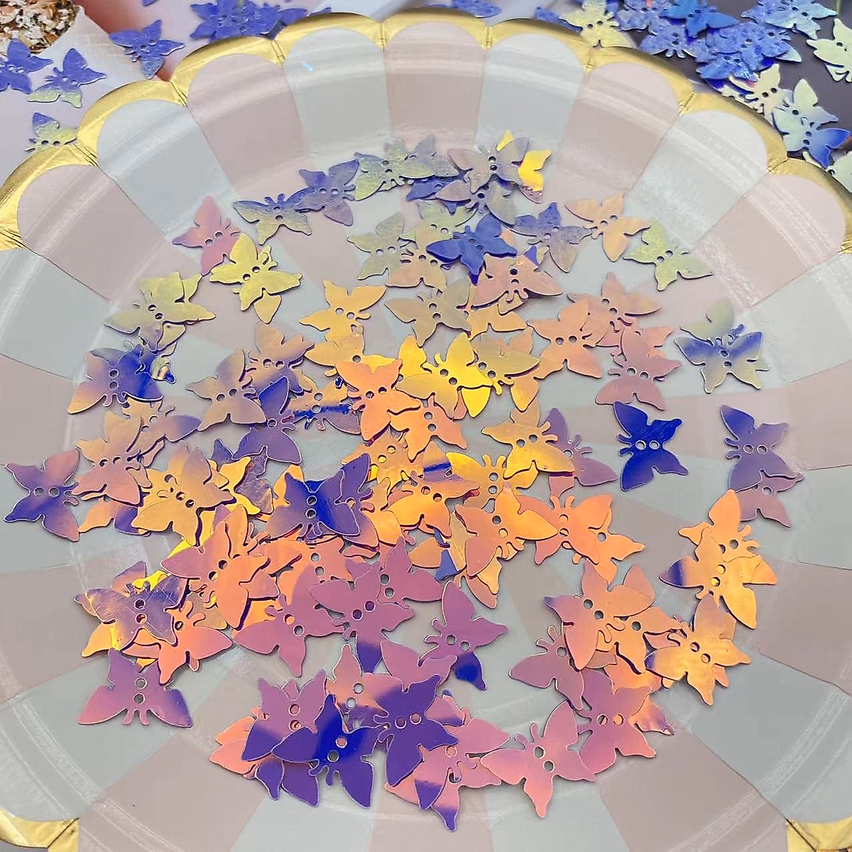 800 Pieces Holographic Butterfly Party Glitter PVC Confetti for Handicrafts, Card DIY, Engagement Wedding Bridal Shower Birthday Valentines Party Decorations (Purple)