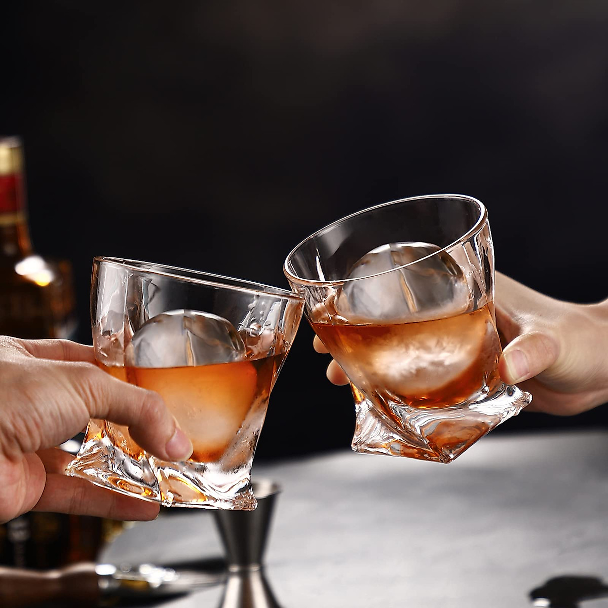 Old Fashioned Whiskey Glasses,Set of 5 ( 2 Crystal Bourbon Glasses,1 Storage Bags,2 Round Big Ice Ball Molds ) - 9 Oz Whiskey Rocks Glass for Scotch Cocktail Rum Cognac Vodka Liquor,Gift for Men