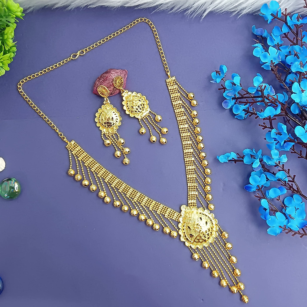 Efulgenz Indian Style Bollywood Fashion Gold Tone Wedding Bridal Pendant Locket Tassel Choker Collar Necklace Earrings Jewelry Set gold