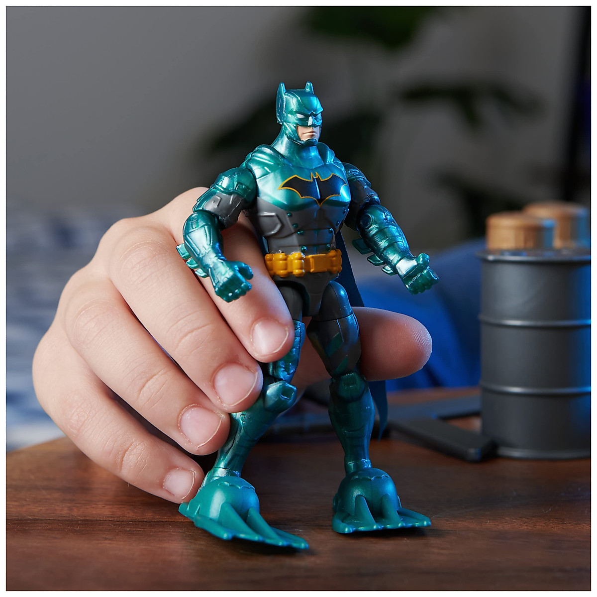 DC Comics, Gotham City Harbor Chaos Playset | 4-inch Batman, Aquaman, King Shark Action Figures | Kids Toys for Boys and Girls Ages 3 and Up (Amazon Exclusive)