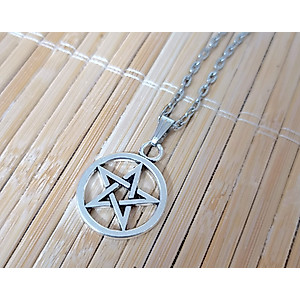 DALUNDREAMLI Gothic Pentacle Necklace - Handmade Charm Pendant for Women - Unique Pagan Jewelry with Stainless Steel Chain - Perfect Wiccan Gift