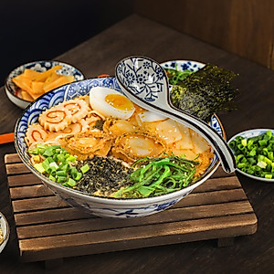 Cididu 8 Pcs Asian Ceramic Soup Spoons, Japanese Ramen Spoon with Long Curved Handle, Chinese Soup Spoon, Porcelain Tablespoon, Kitchen Serving Spoon for Miso, Noodles, Cereal, Wonton, Dumpling Rice