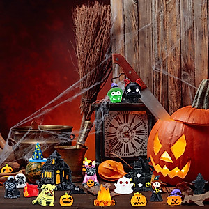 Soaoo 20 Pcs Halloween Miniature Figurines Resin Pumpkin Ghost Ornaments Halloween Garden Miniature Landscape for Halloween Party Village Bonsai Crafts Outdoor Home Garden Decor