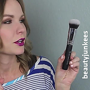 Mineral Powder Foundation Makeup Brush: Round Top Kabuki, Soft Dense Synthetic Bristles for Applying Loose Compact Pressed Translucent Minerals, Setting, Finishing, Buffing Liquid, Cream, Cruelty Free