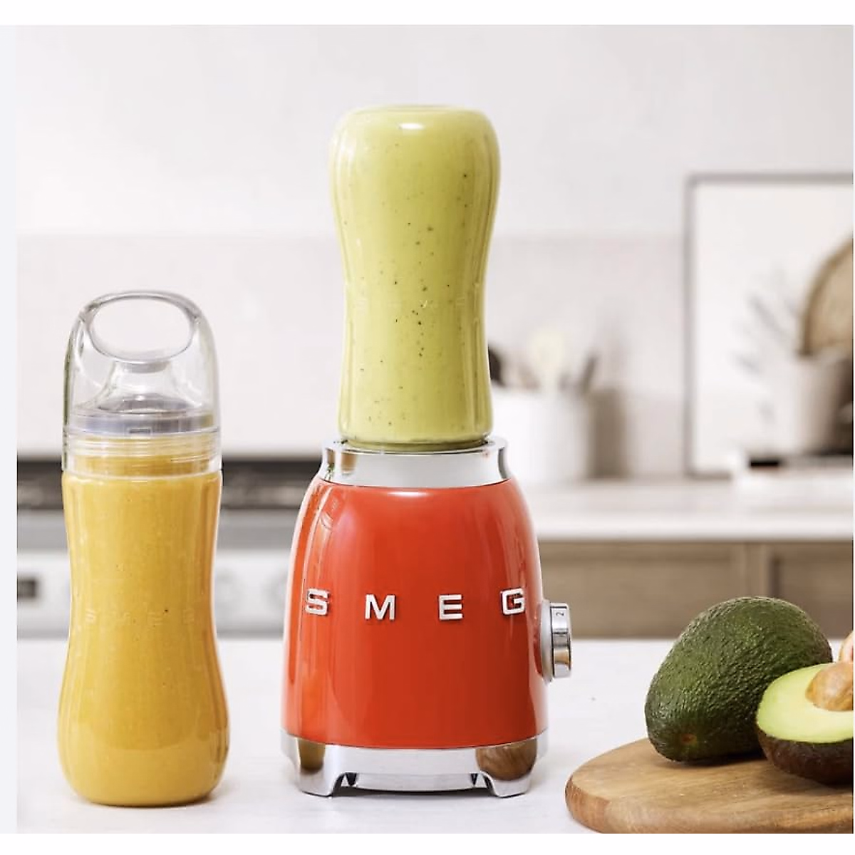 SMEG 50's Retro Style Personal Blender with Backlit Knob and Two 600 ML BPA Free bottles PBF01RDUS Red