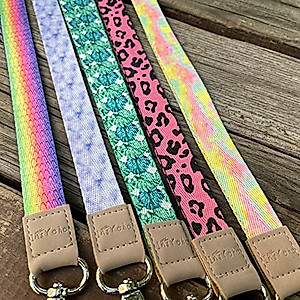 INSYOHO Vape Lanyard - Vape Holder, Elastic Smok Vape Holder Necklace for Vape Device, Inhaler Holder fits Smok Novo, elf Puff Bar Vape, E-cig Lanyard,Disposable Vape Pen Holder (Pink Leopard)