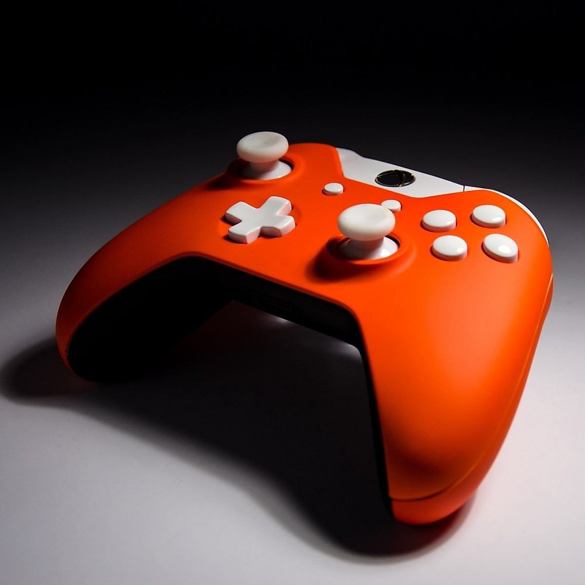 eXtremeRate Custom Design Unique Top Shell Case Front Housing Replacement Faceplate Kits for Xbox One Remote Controller Cover (Soft Touch Orange)