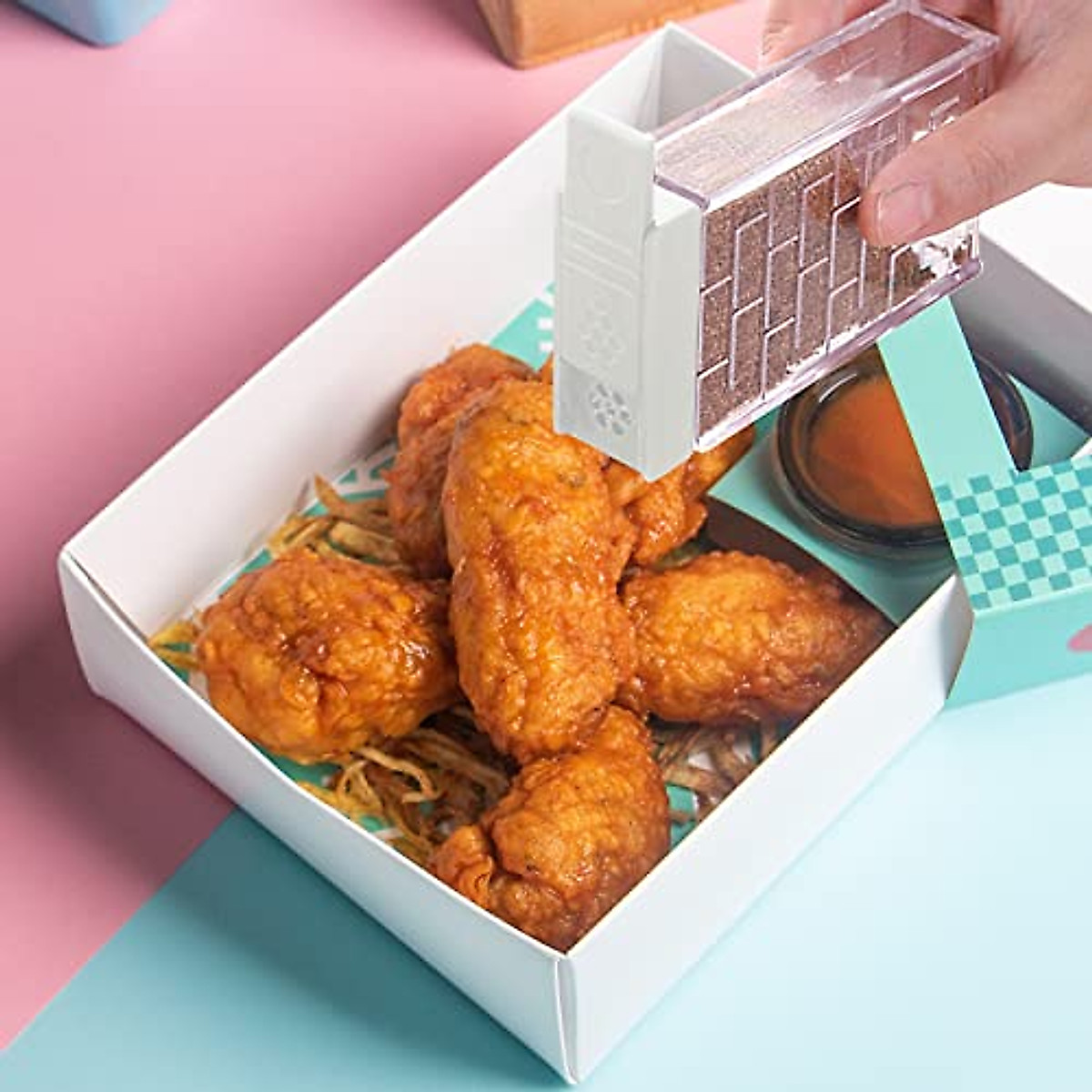 Jucaifu 6 Pcs Spice Shaker Jars, Salt and Pepper Shakers, Plastic Spice Dispenser, Salt Shakers, Seasoning Shaker Box, Condiment Set, spice containers (White)