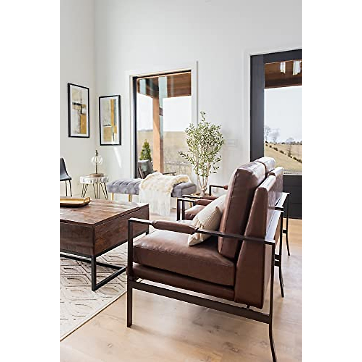 Signature Design by Ashley Chair Accent, Peacemaker Brown