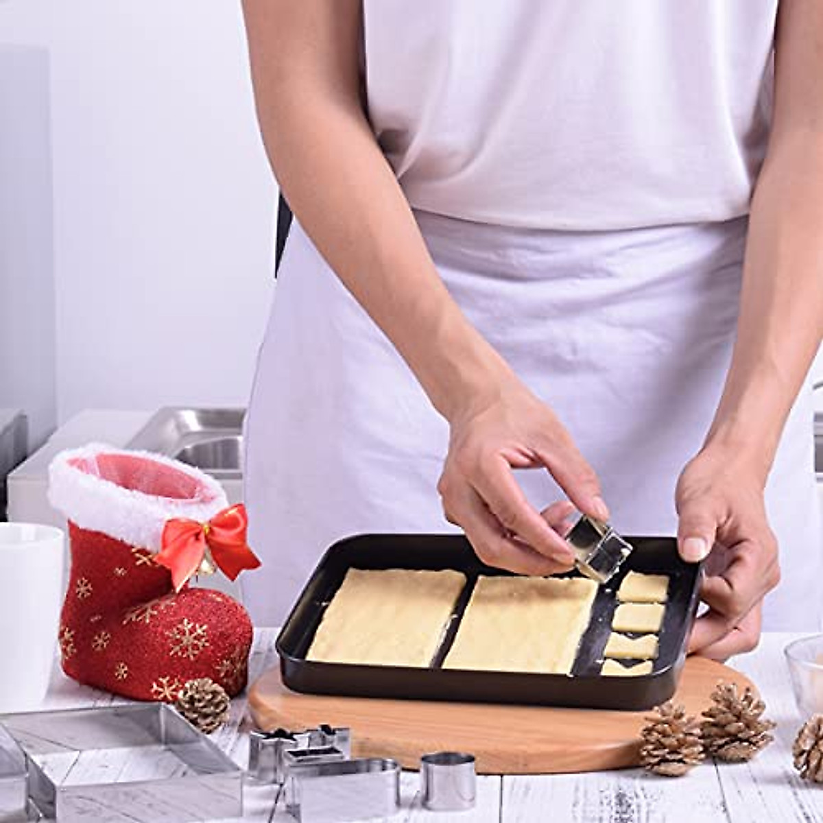 Hemoton 20 Pcs Christmas Baking Cutters Gingerbread House Cookie Cutter Chocolate House Cutter Stainless Steel Cookie Cutter Cookie Molds Christmas Cake Mould Small Cake Mold 3d